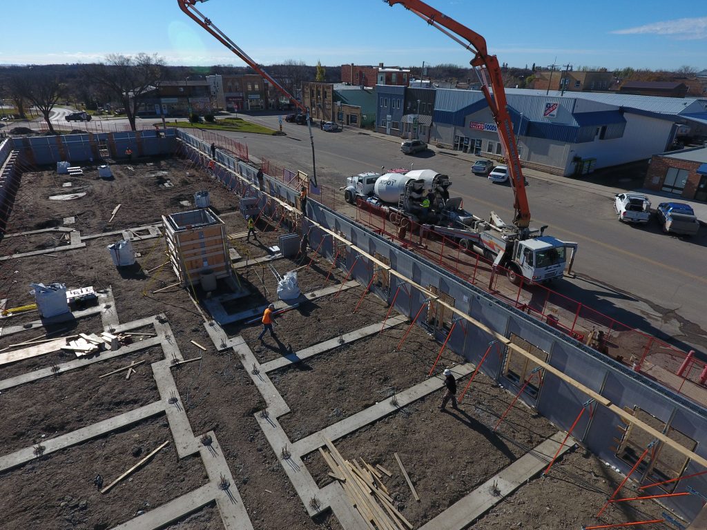 Logix Platinum Commercial - Souris - AMC Foam Technologies Inc.